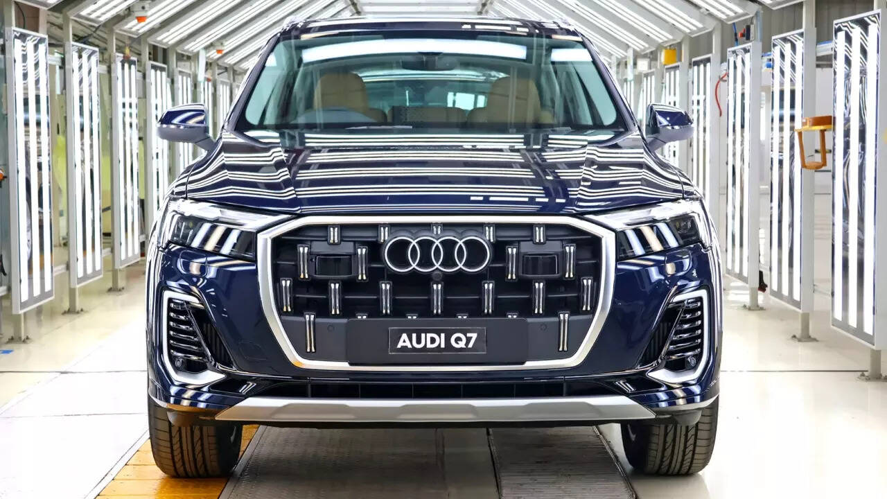 Audi Q7 facelift launch tomorrow: What to expect from Mercedes GLE, BMW X5 rival | TOI AUTO