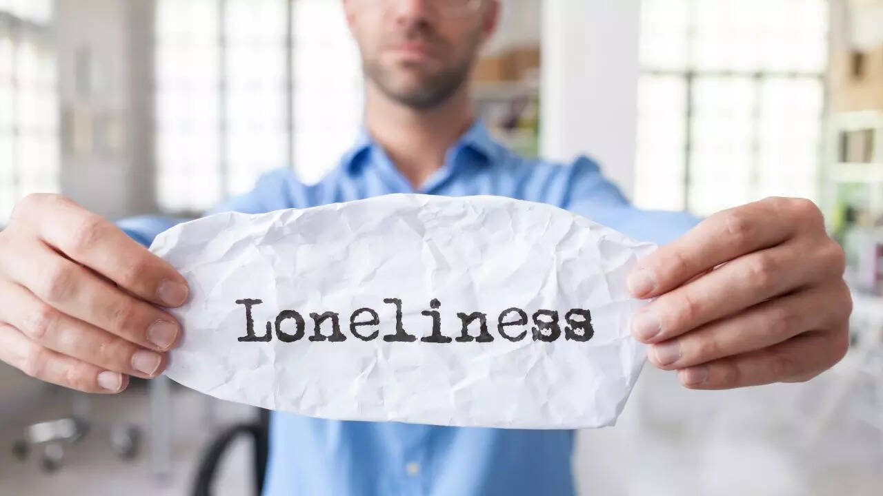 Loneliness Signs: 5 Indicators Your Man Is Feeling Lonely