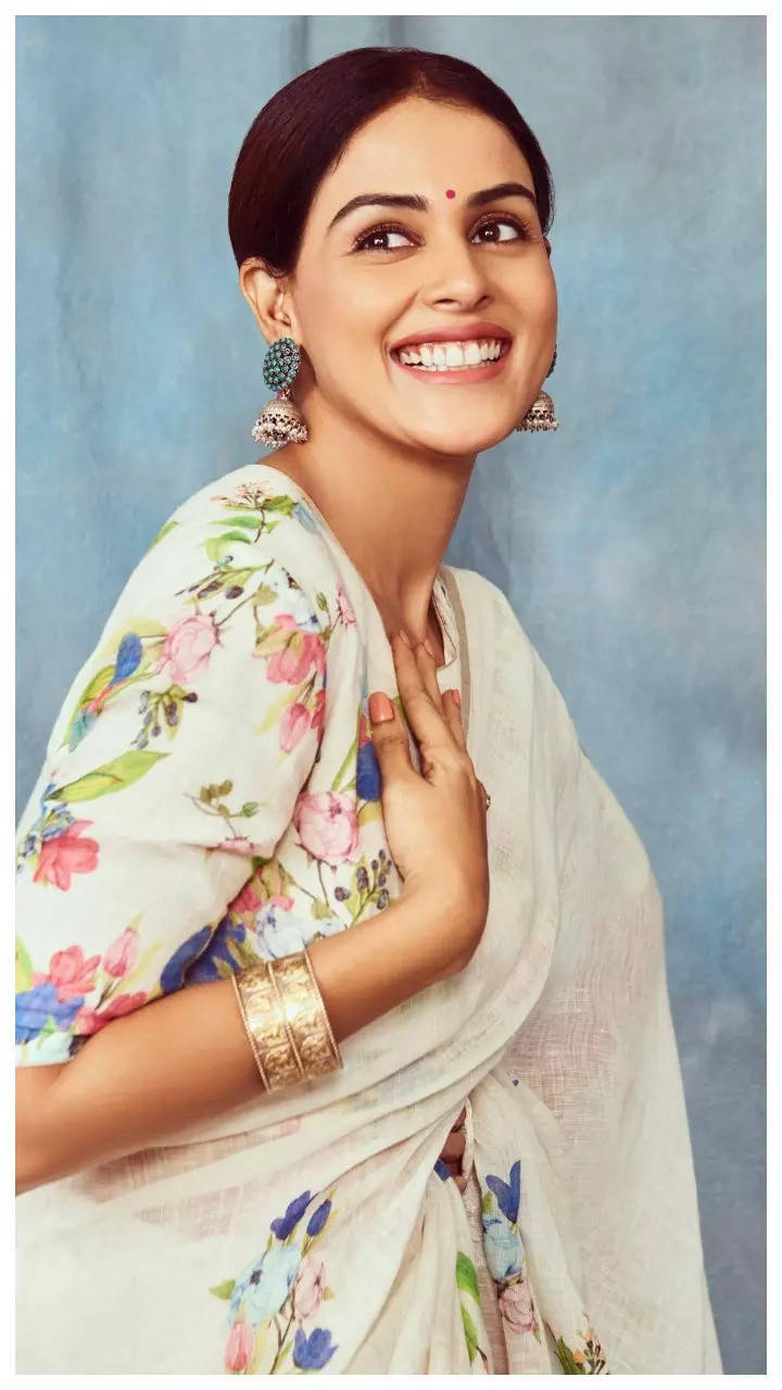 Genelia D Souza Em Saree Papel De Parede Quente Genelia Dsouza,