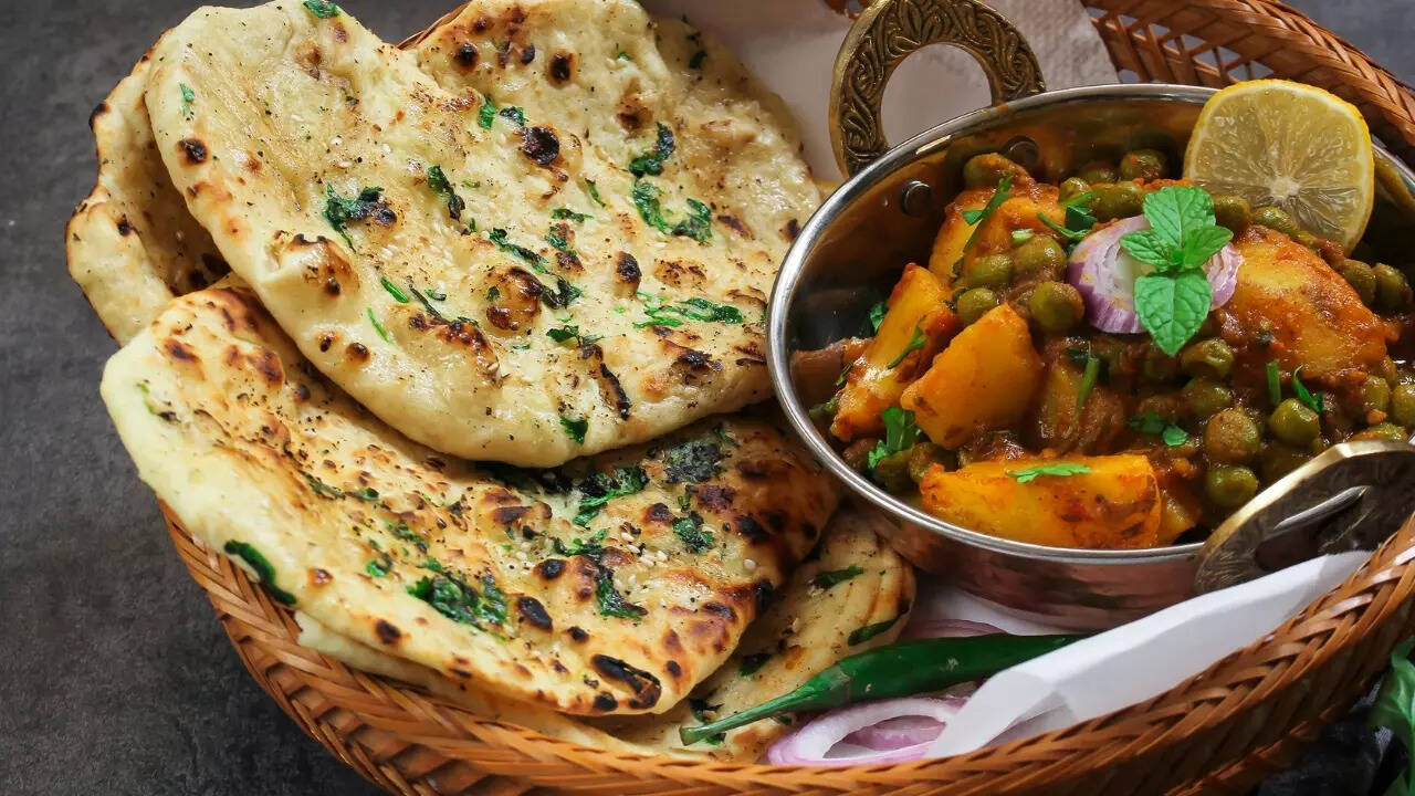Winter-special: 5 popular types of Kulchas and how to make them at home