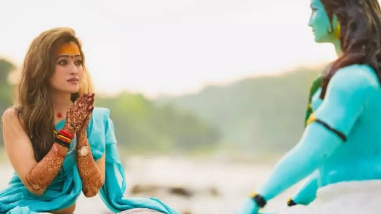 Harsha Richhariya is making waves at Maha Kumbh: Model, influencer or ...