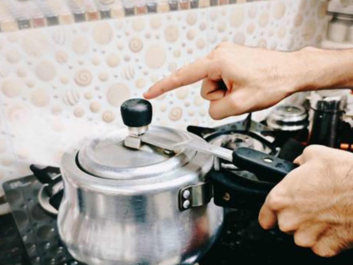 9 foods to avoid cooking in pressure cooker and why