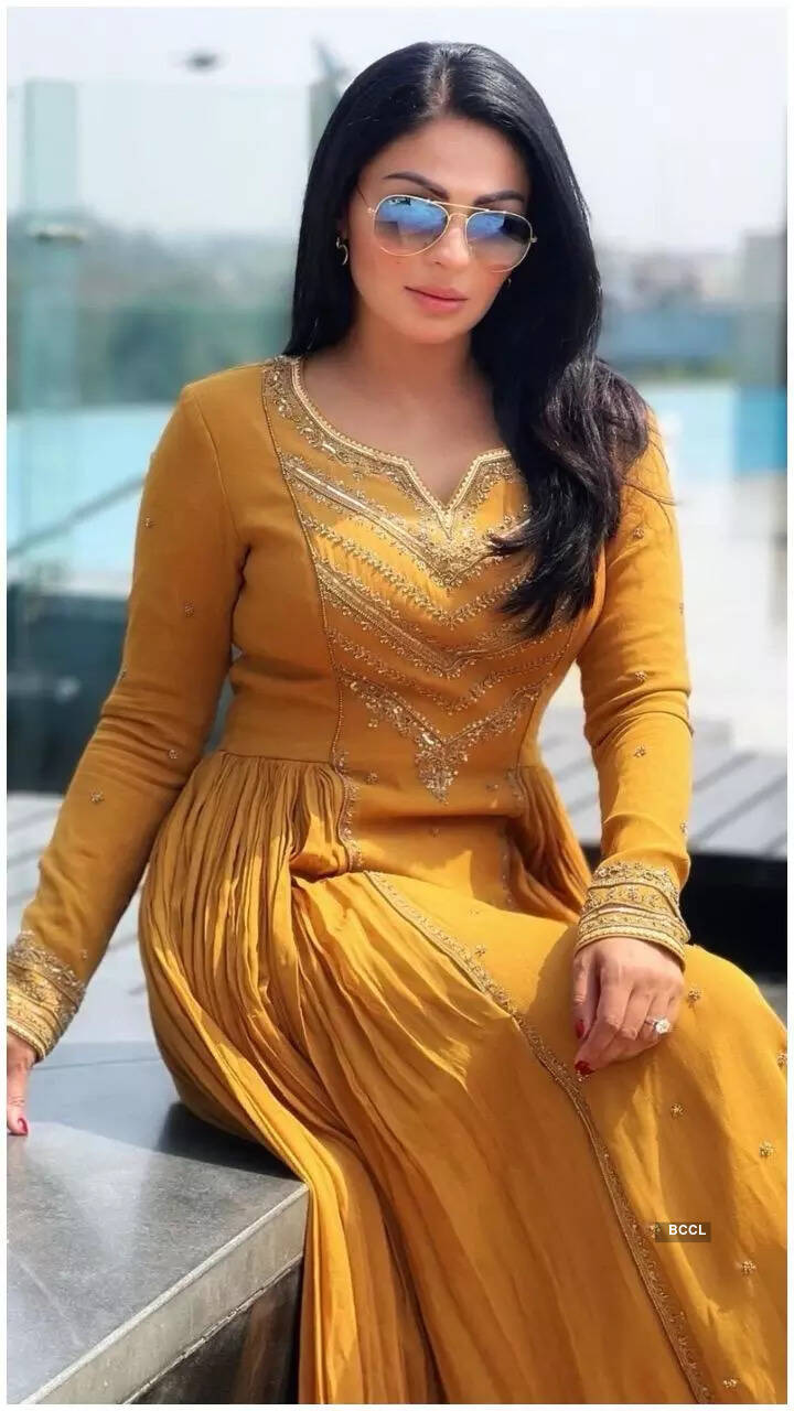 Neeru Bajwa In Suit Google Search Plus Dresses