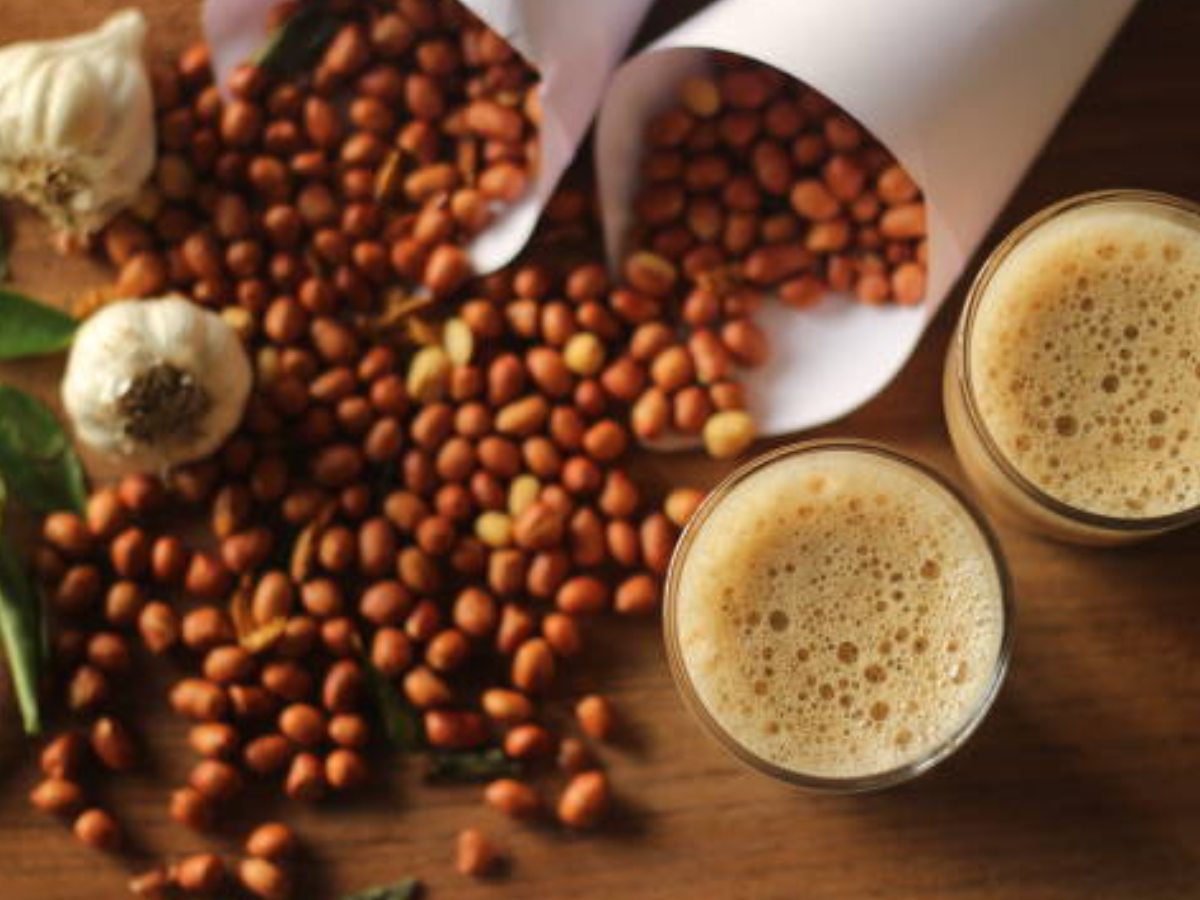 8 benefits of snacking on roasted peanuts