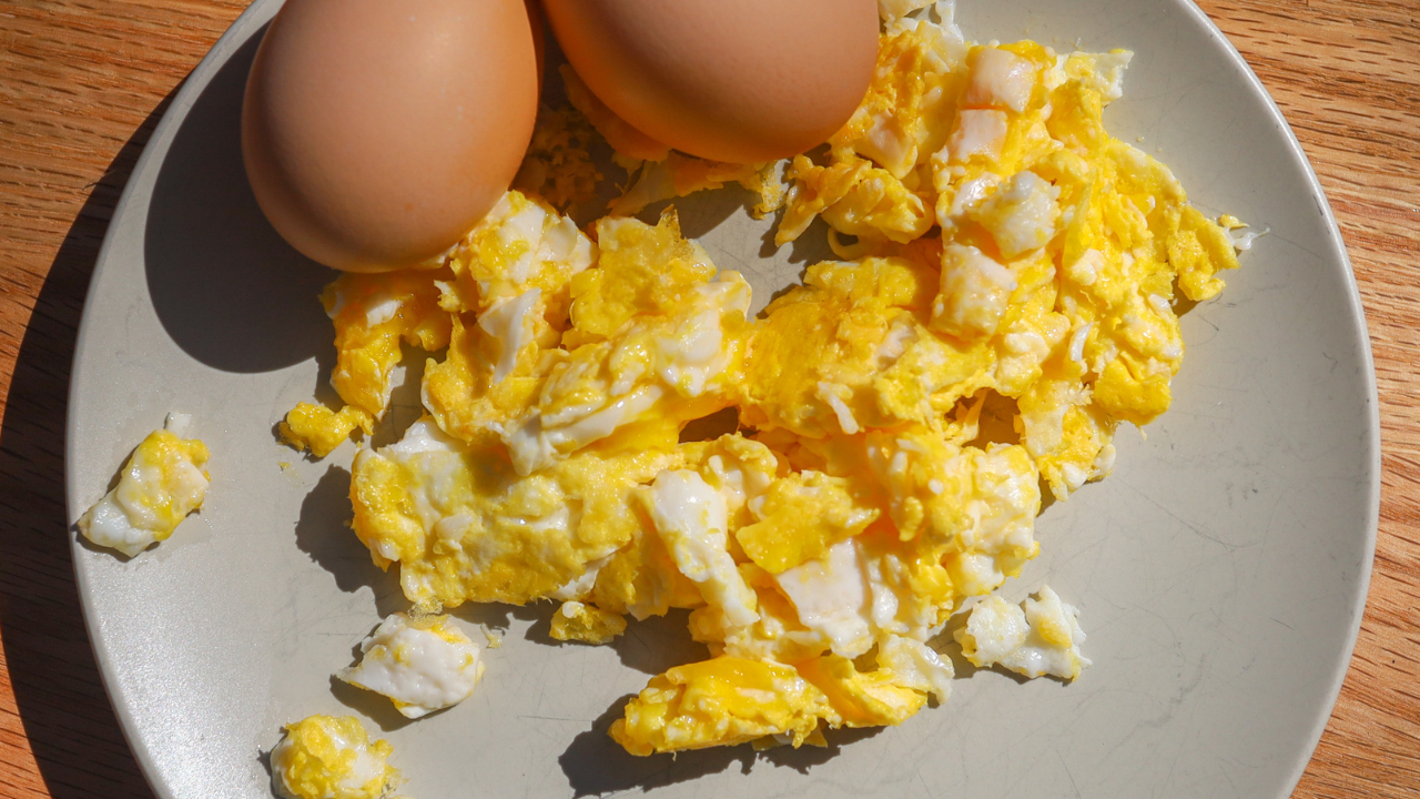 Boiled vs Scrambled: Which is the healthiest way to eat eggs for weight loss?