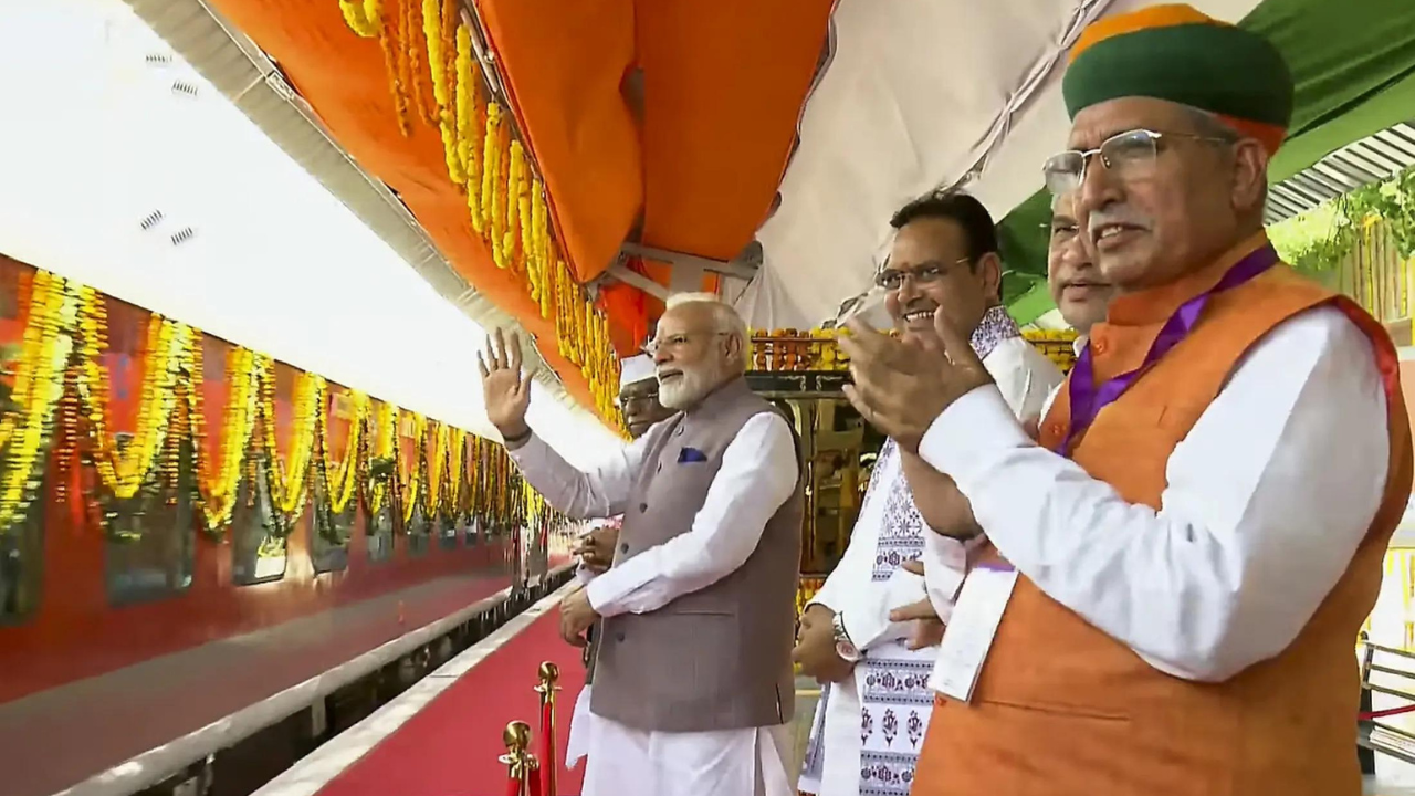 Modi in Rajasthan: PM prays at Karni Mata temple before inaugurating 103 Amrit stations