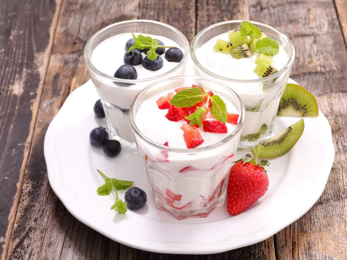 What happens when you mix fruit and yogurt?
