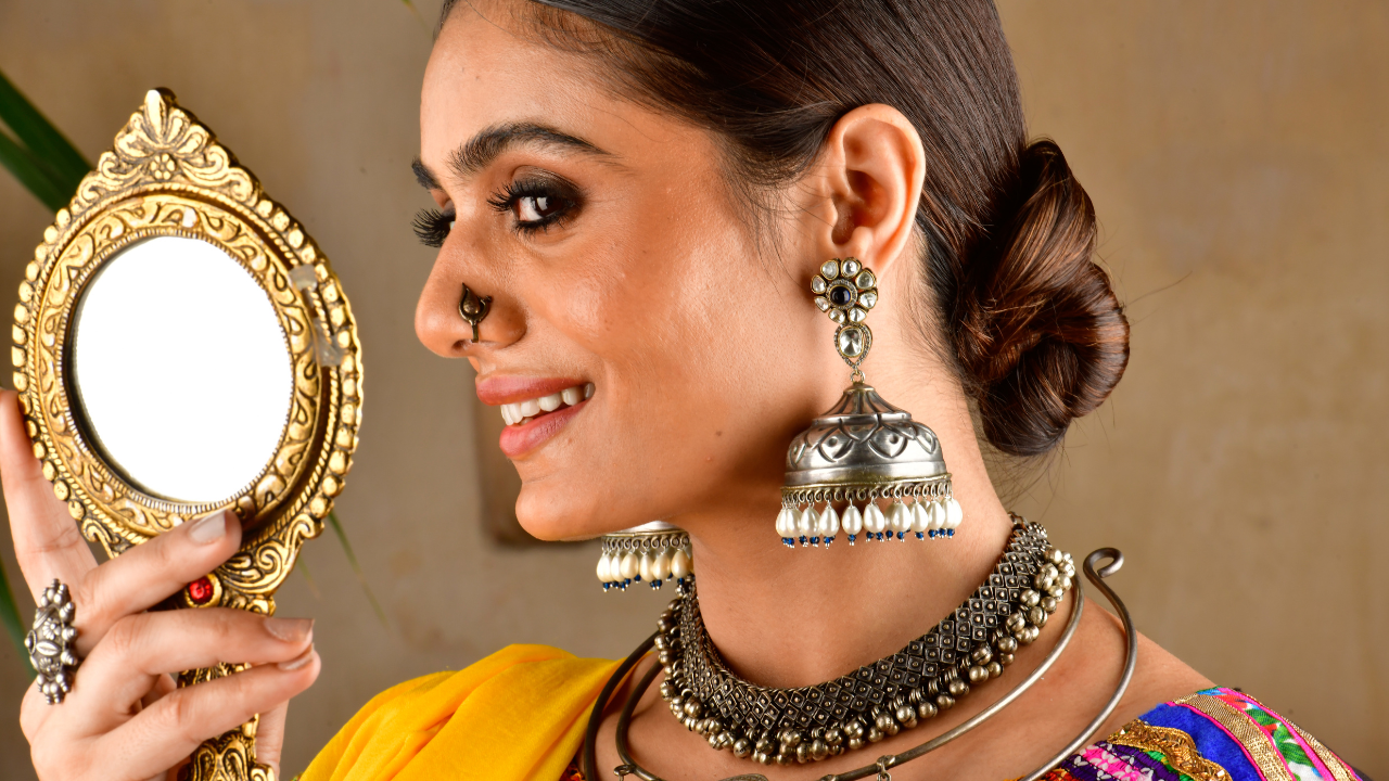 10 must-have Indian accessories for women that constantly elevate your look