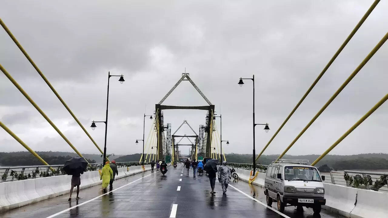 Karnataka gets its longest bridge: Sigandur wonder opens to public, big ...