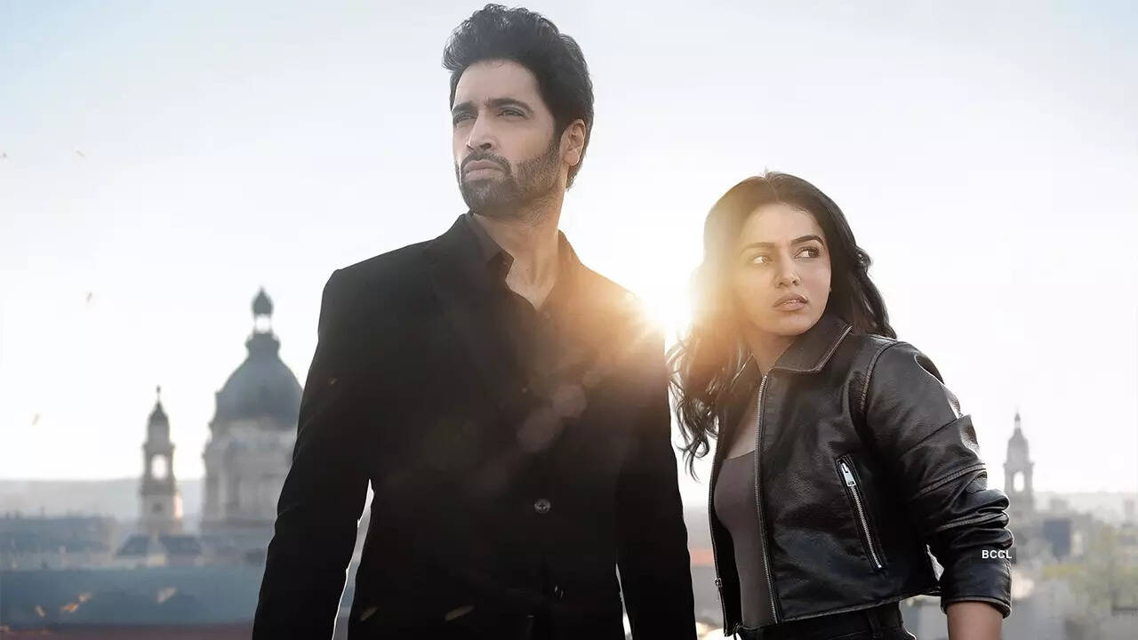 G2 Movie: Showtimes, Review, Songs, Trailer, Posters, News & Videos ...