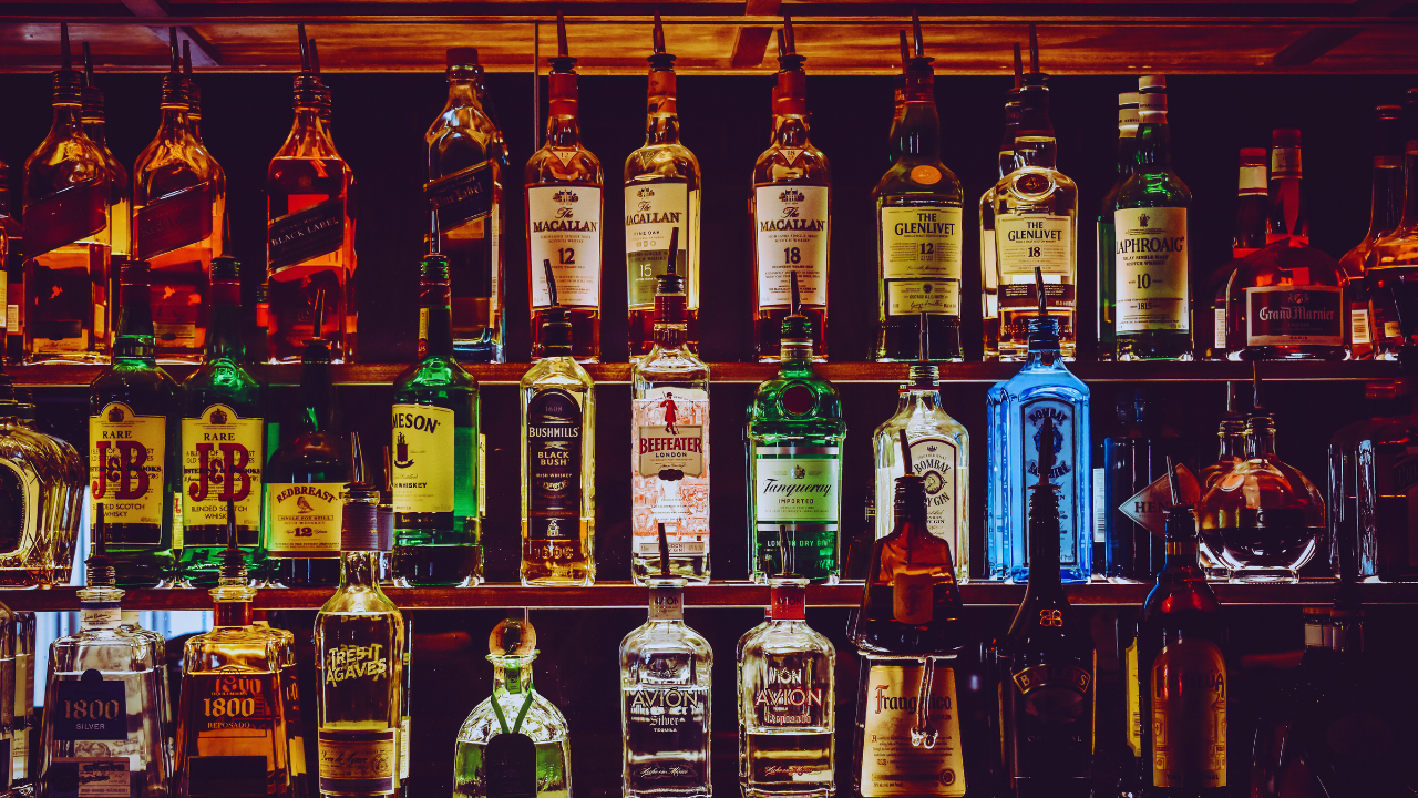 10 international airports with the best and cheapest alcohol stores