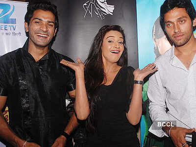 Mrunal Jain, Rati Pandey and Sumit Vats during 100th episode completion ...