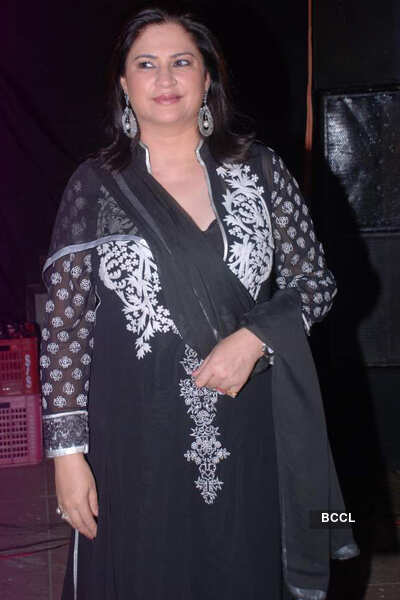 Aryan Vaid with wife Alexandra at Sailor Today Awards 2012, hosted by ...