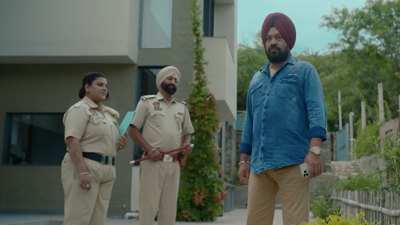 Top Cop Movie: Showtimes, Review, Songs, Trailer, Posters, News ...