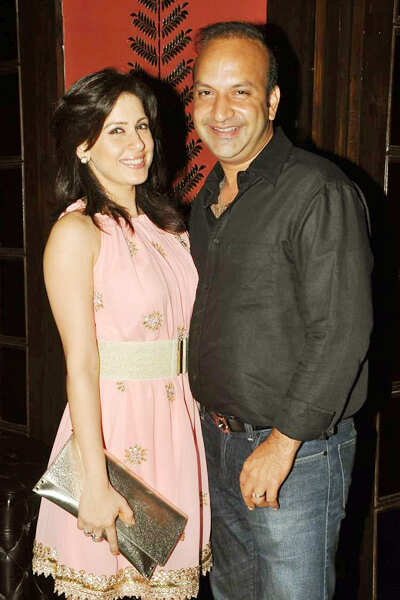 Amrita and Rahul Raichand during Arti Surendranath's b'day bash in Mumbai.
