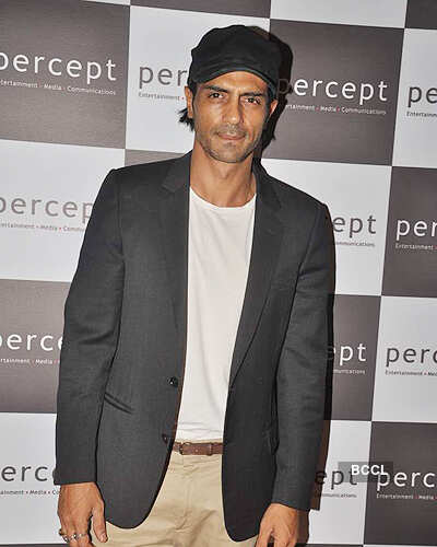 Sudesh Menon mocks Bappi Lahiri during Percept Excellence Awards, held ...