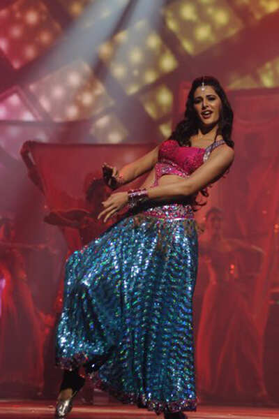 Mohammad Morani, Karan Soorma and DJ Khushi during the EEMAX awards ...