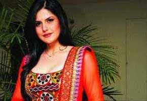 I'm happy with my bulky figure: Zareen