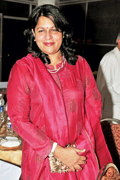 Zoha attends Saad Bin Jung's book launch, held in Hyderabad