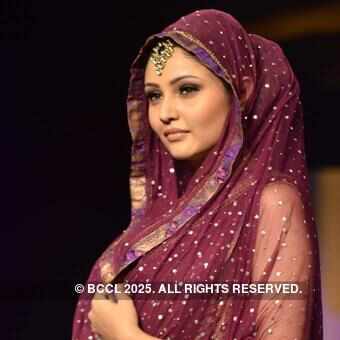 Beauty Queens walk the ramp for Meera and Muzaffar Ali