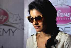 Kajol avoids questions on 'JTHJ' and 'SOS'