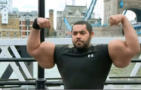 Man with 31-inch biceps enters Guinness World Records