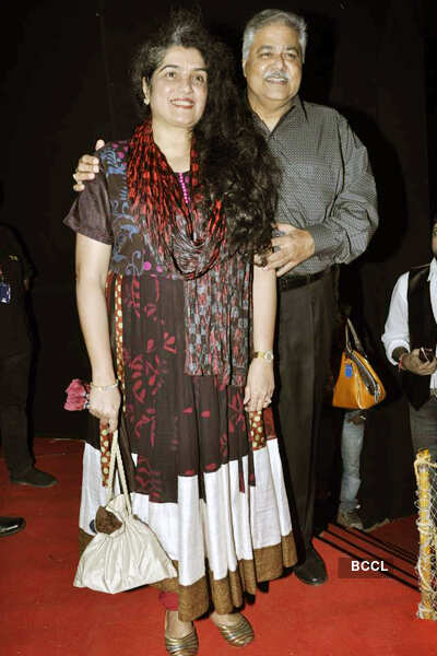 Tabla player Ustad Zakir Hussain during Reewa Rathod's debut concert ...