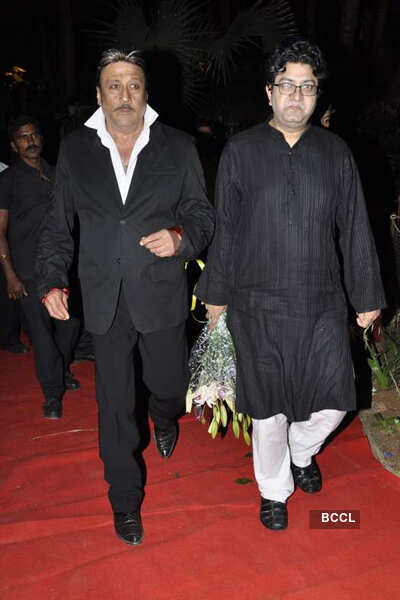 Tabla player Ustad Zakir Hussain during Reewa Rathod's debut concert ...