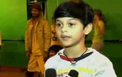 Young boy from Pune creates head roll dance record