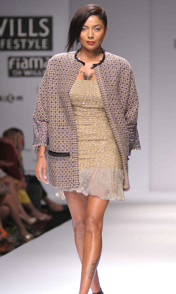 Model Diandra Soares showcases a creation by fashion designer Rina ...
