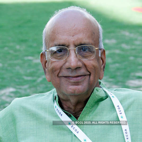 Yogesh Mathur during the 'Wah! Wah!' kavi goshthi, held at Parsavnath ...