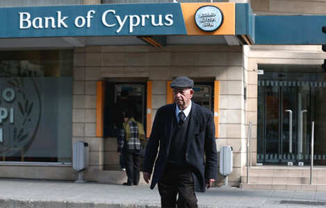 S&P cuts Cyprus credit rating one notch to 'CCC'