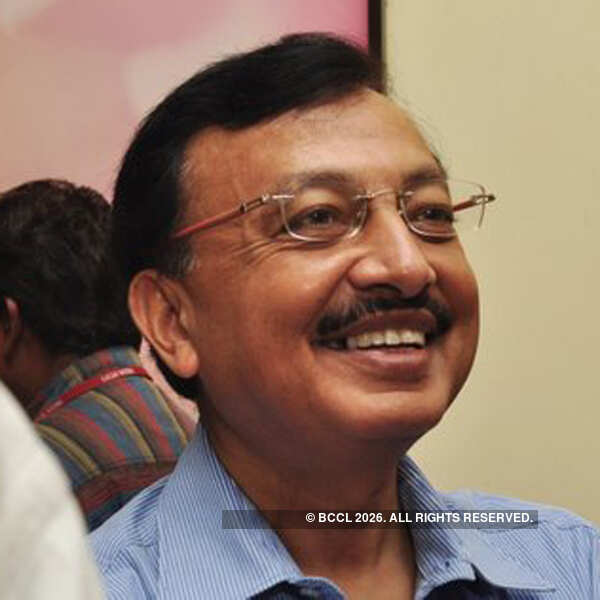 VK Gupta at 'Arrested Moments', a photography exhibition by Gaurav ...