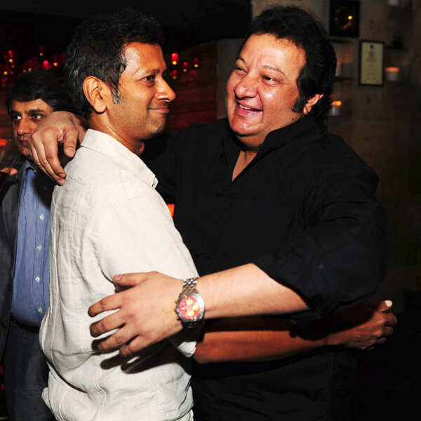 Mohnish Bahl and Shaleen at the fiftieth birthday bash of fashion ...