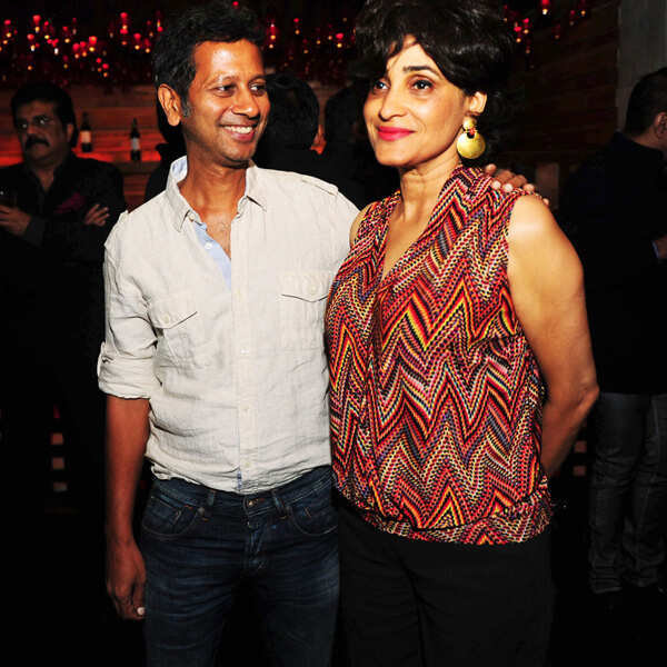 Shaleen and Anuradha at the fiftieth birthday bash of fashion designer ...