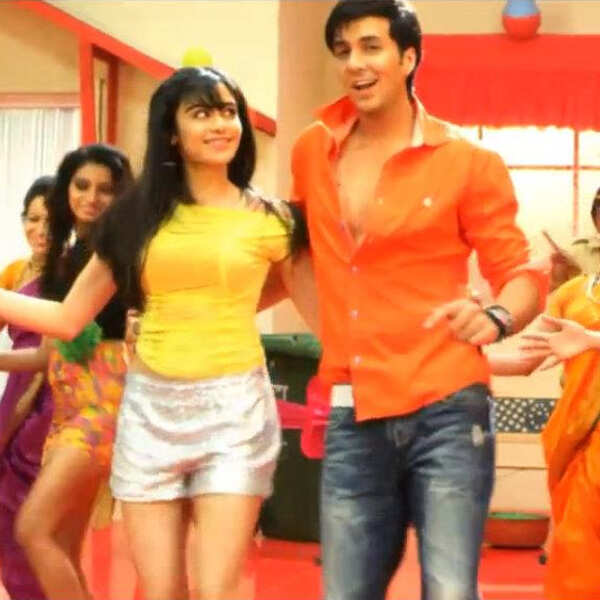 Adah Sharma In Hum Hai Raahi Car Ke