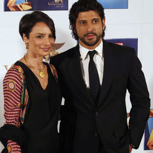 Farhan Akhtar fell in love with Adhuna Bhabani during the making of Dil ...