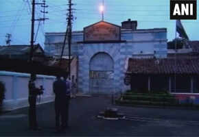 CJI stays execution of man who killed 5 daughters