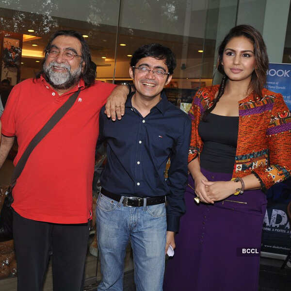 Prahlad Kakkar, author Vibhor Tikiya and Huma Qureshi during Vibhor's ...