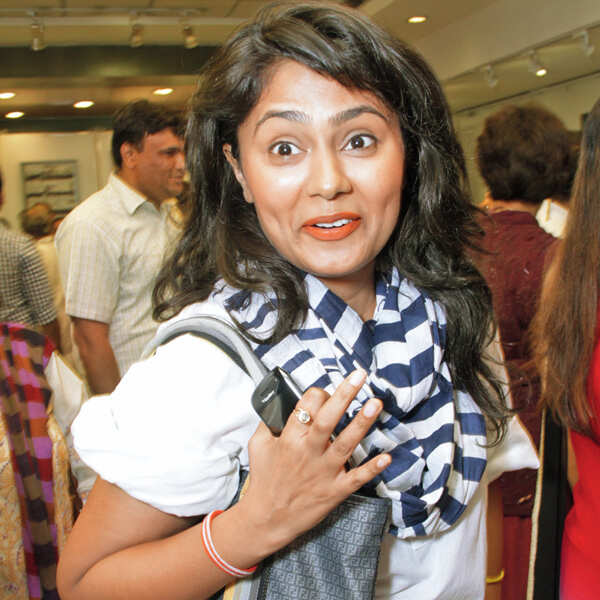 Pooja Bahri during an art exhibition, Lines of Light, by Sangeeta Gupta ...
