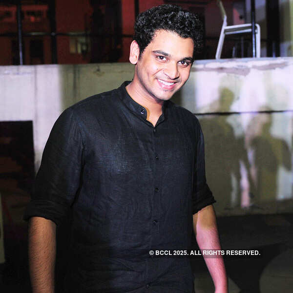 Radio Mirchi's RJ Rohit during the Clean & Clear Delhi Times Fresh Face ...