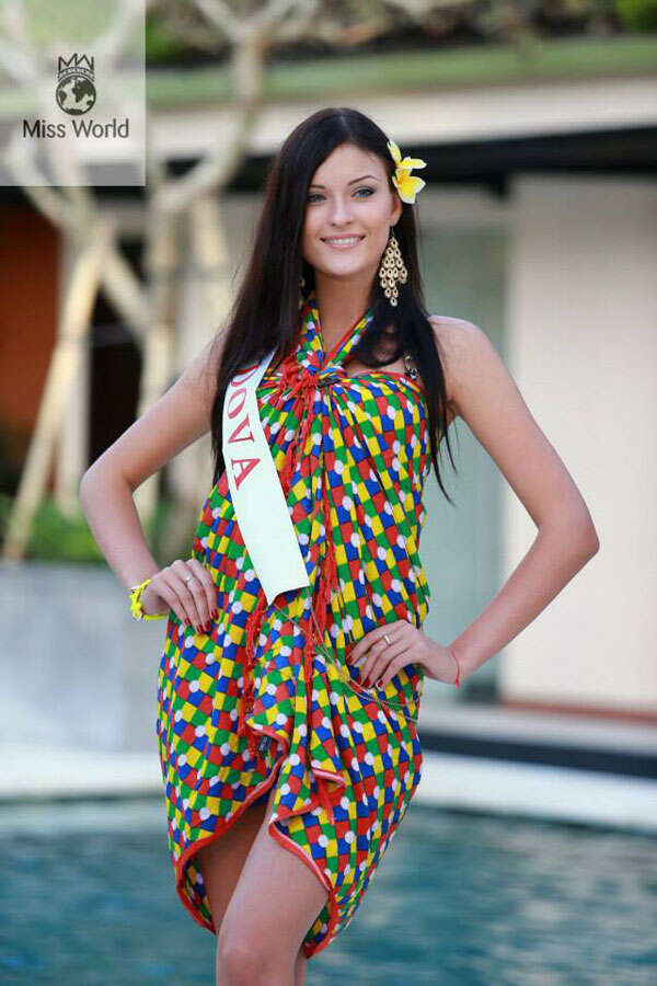 Miss World 2013: Beach Fashion Round