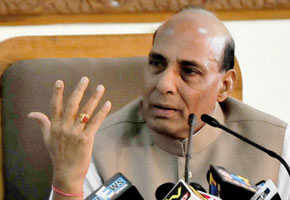 Rajnath meets Advani on Modi's PM candidature