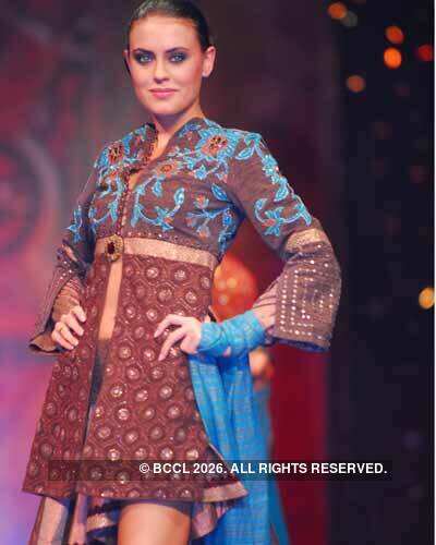 its unique!: Krishna Somani at JJ Valaya Show on Friday, August 24 ...