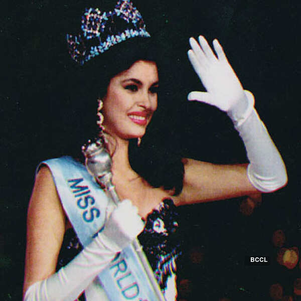 25 Historic Miss World Crowning Moments