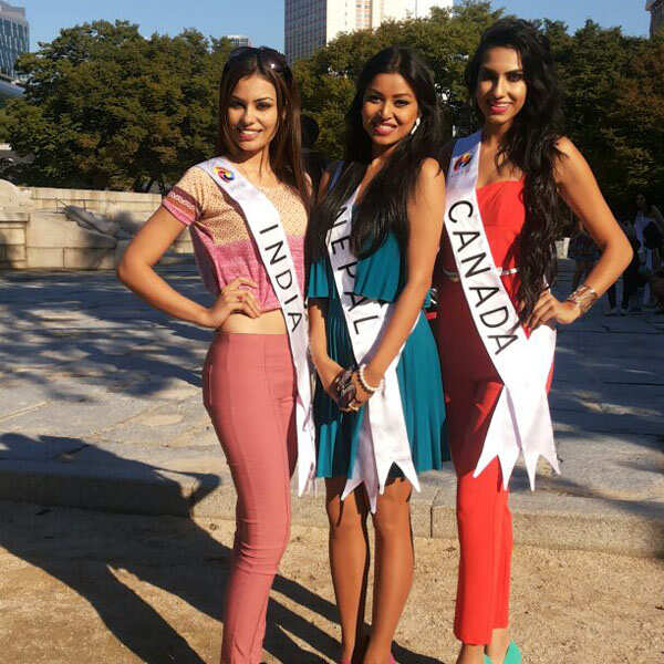 Srishti Rana's candid moments at Miss Asia Pacific World 2013