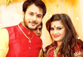 Jay Soni gets engaged to Pooja Shah