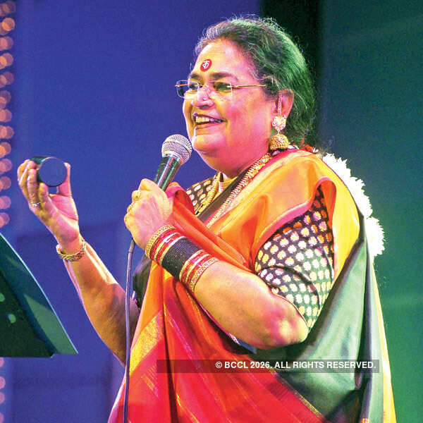 Usha Uthup during Durga Puja celebrations at Sahara Shaher, in Lucknow ...