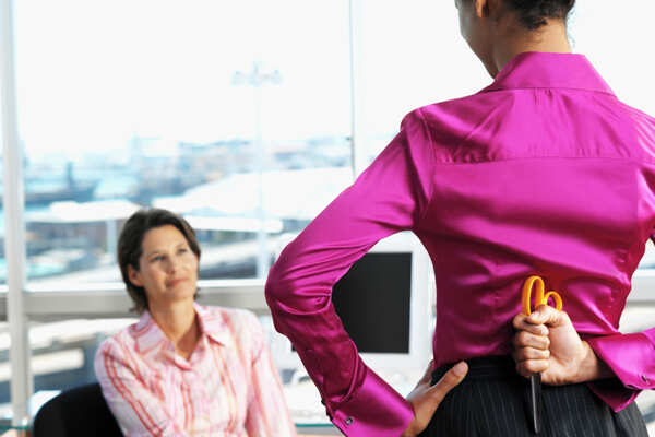 4 workplace vampires you should avoid