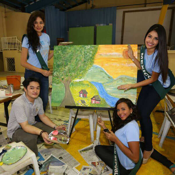 Miss Earth 2013 contestants show off their arty side